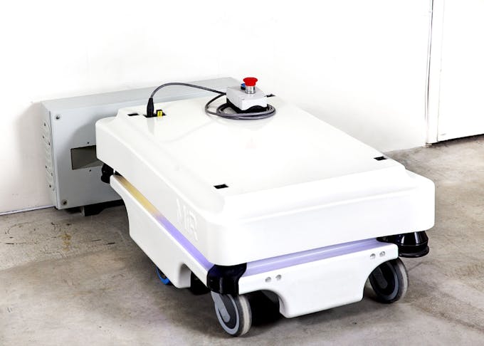 MiR Charge 24V | Konica Minolta